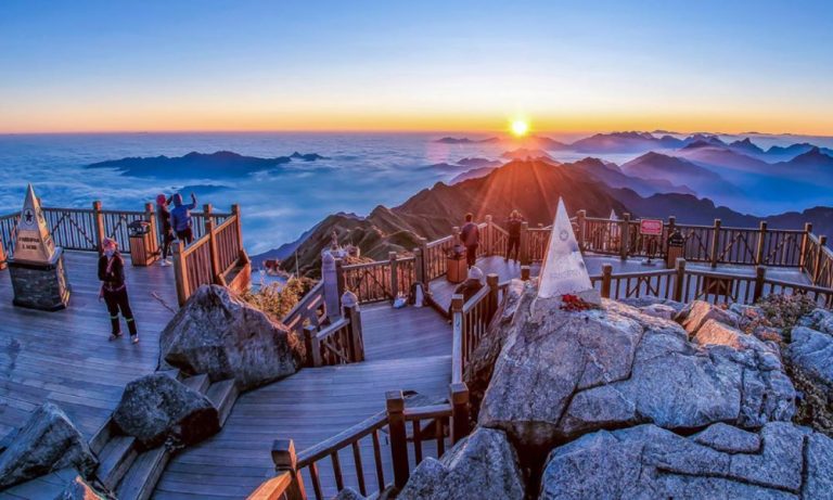 Phenomenal 2 Days Fansipan Summit Trekking Tour from Hanoi